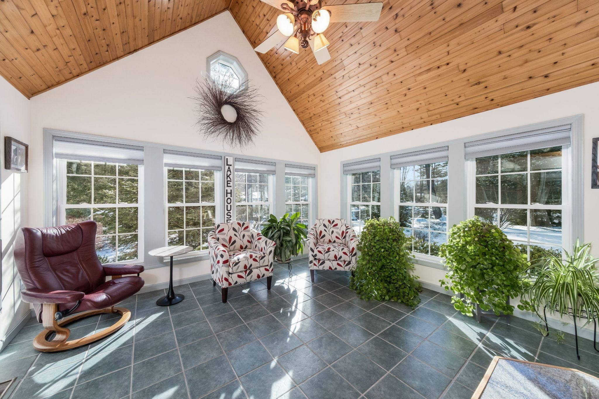 35 Sunroom Ideas You'll Love - June 2025