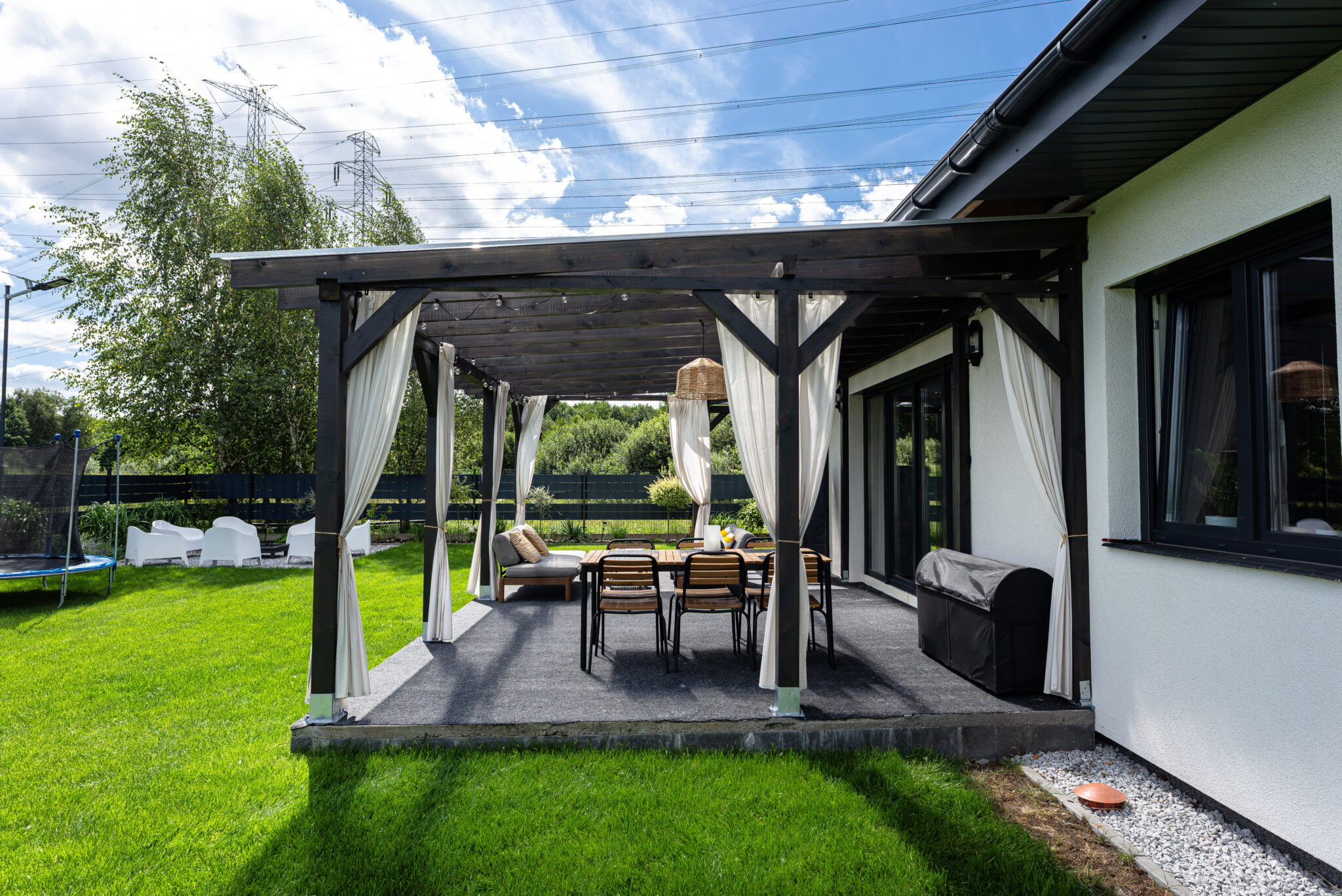 How Much Does a Patio Enclosure Cost? (2025 Pricing Guide)